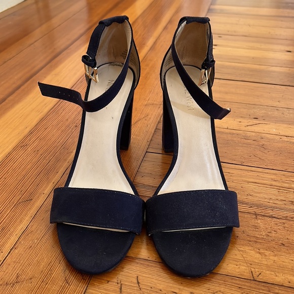 Nine West | Shoes | Nine West Navy Blue Velvet Heel Size 9 | Poshmark